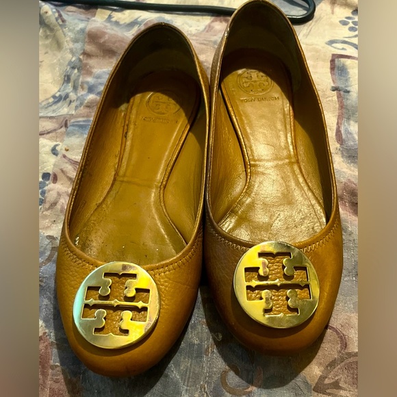 Tory Burch | Shoes | Tory Burch Reva Light Brown Leather Gold Logo ...